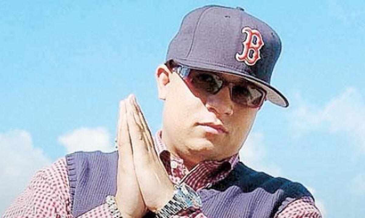 Héctor El Father activa'o en la ayuda a damnificados - Primera Hora