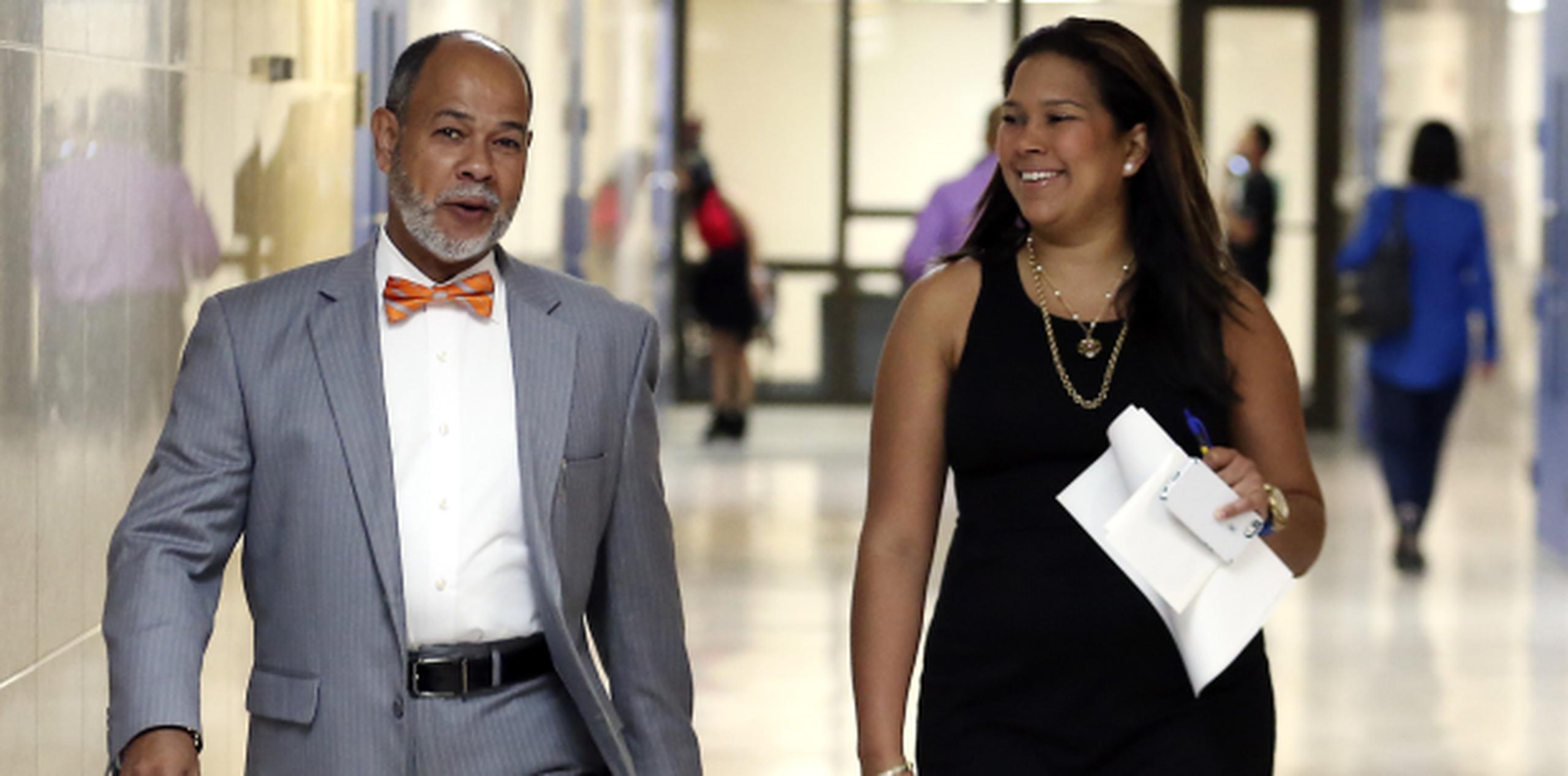 Juez saca a abogado en caso de AEE - Primera Hora