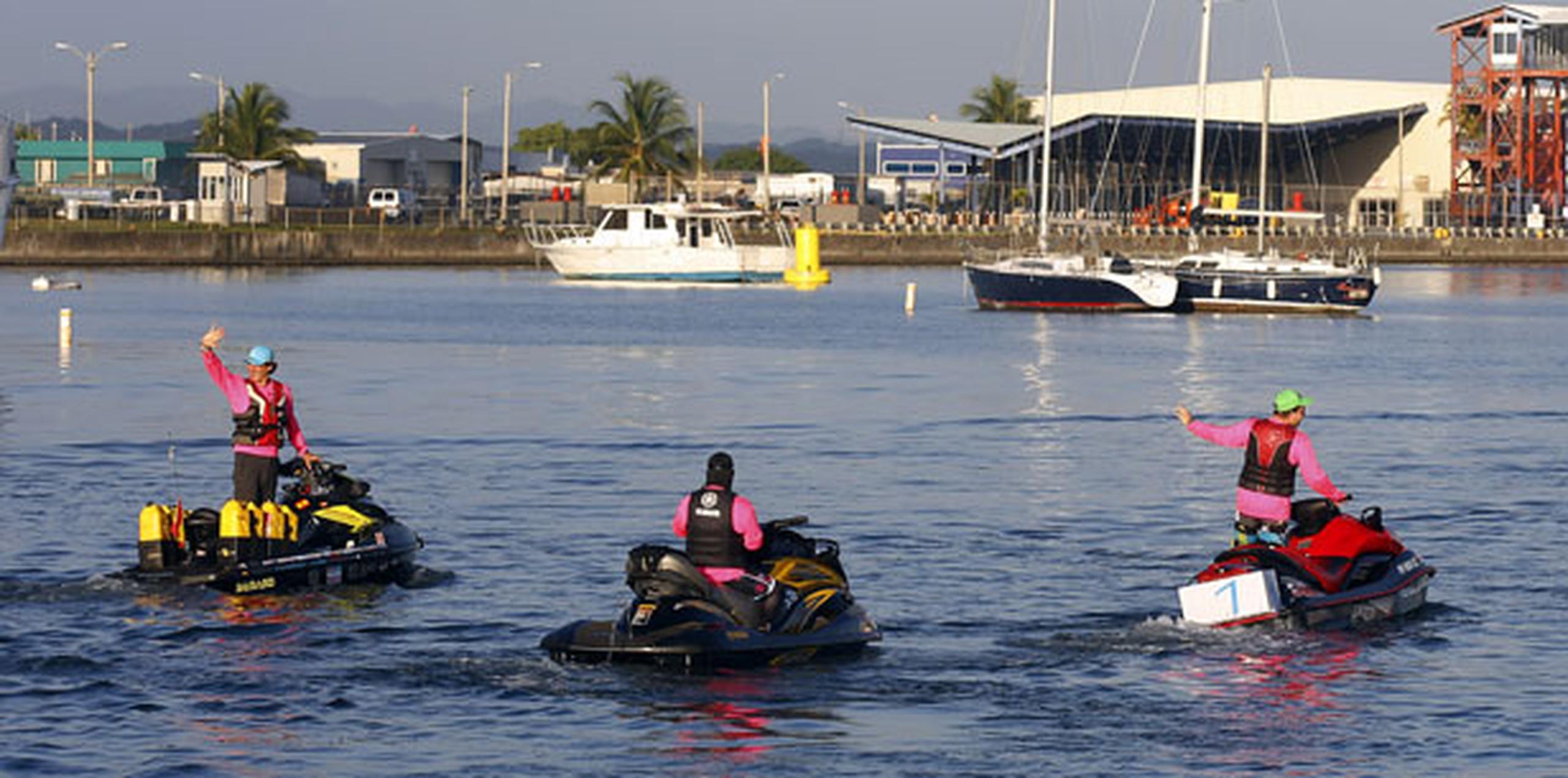 Le dan la vuelta a Puerto Rico en motos acuáticas - Primera Hora