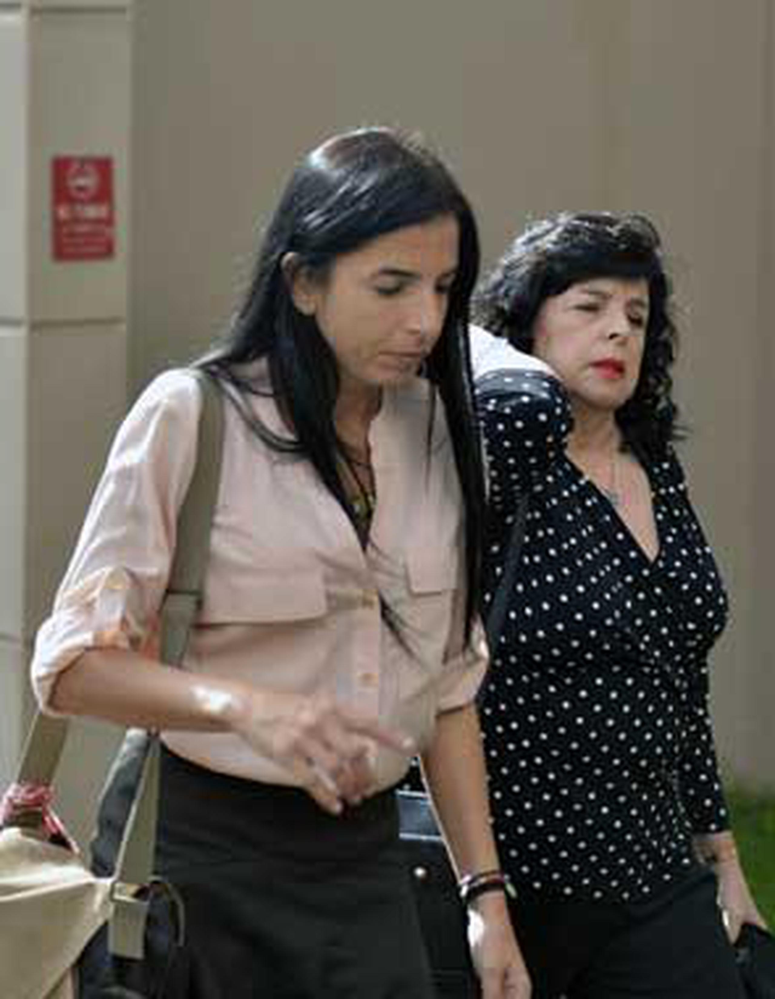 Ana Cacho sigue en espera de decisión para poder ver a sus hijas ...