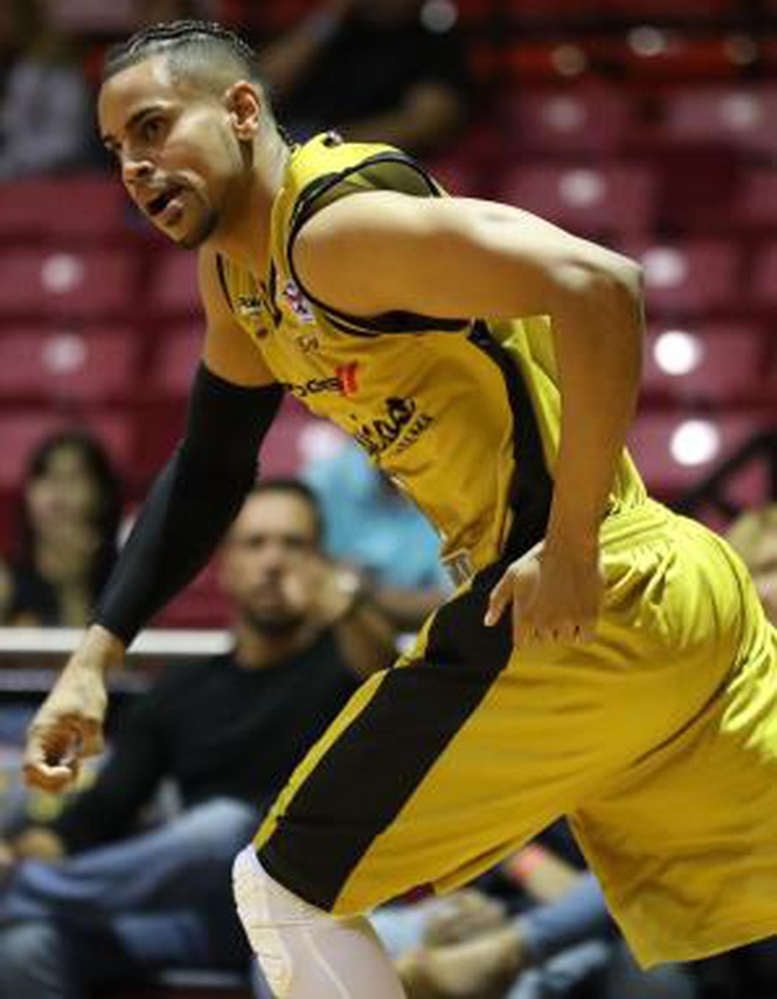 Gian Clavell con los Warriors en la Summer League - Primera Hora