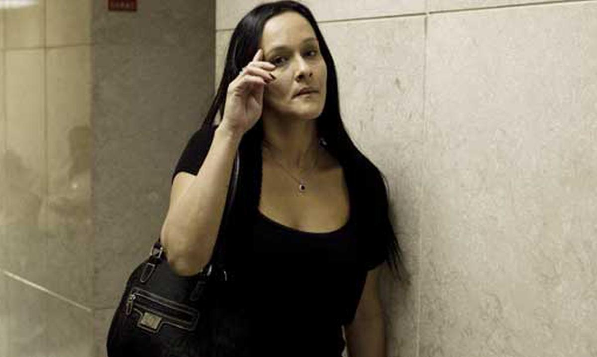 Mujer insiste en que Ivana Fred provocó allanamiento -VÍDEO - Primera Hora