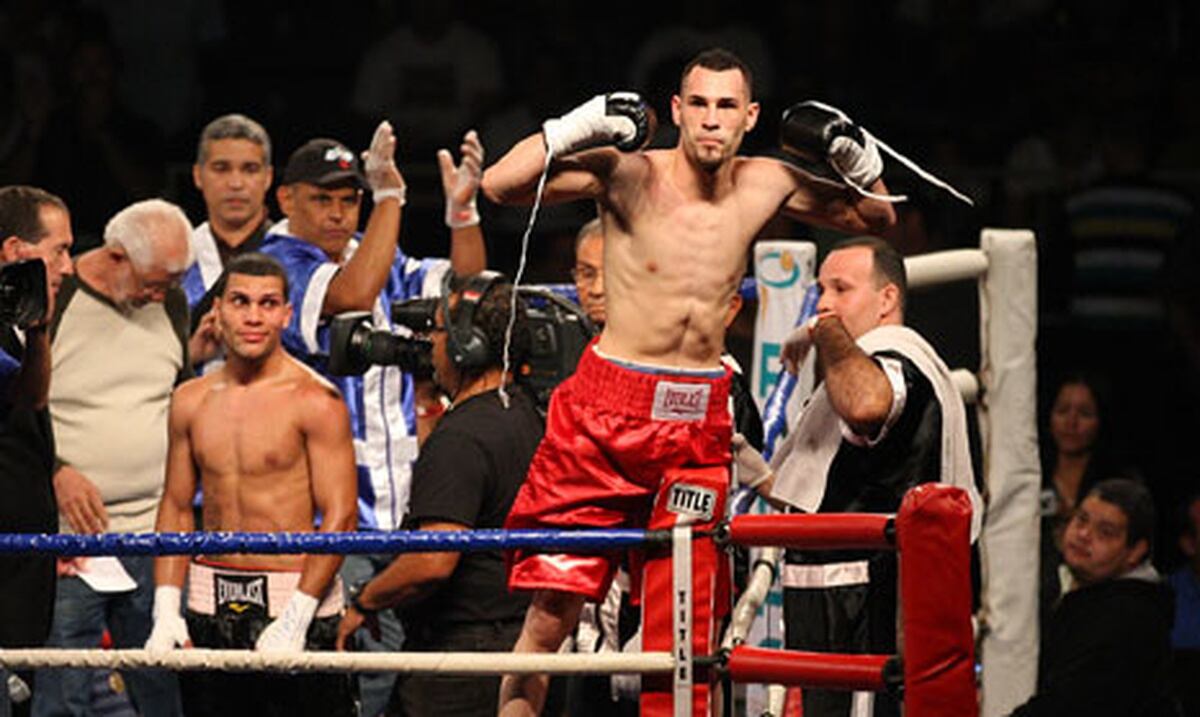 José Pedraza gana sin problemas en su debut profesional - Primera Hora