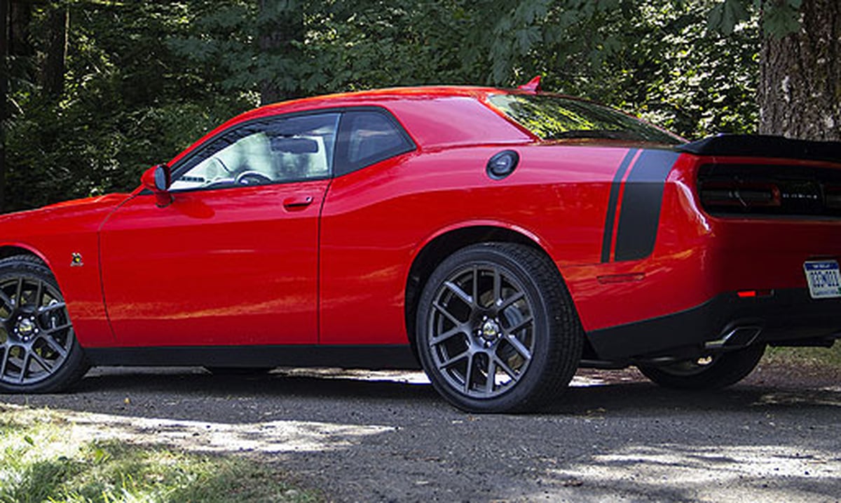 Dodge lanza 707 caballos a la carretera con el nuevo Challenger ...