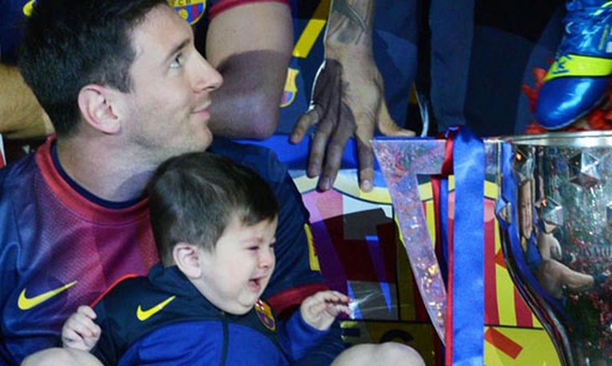 Lionel Messi festejó el triunfo con su pequeño Thiago - Primera Hora