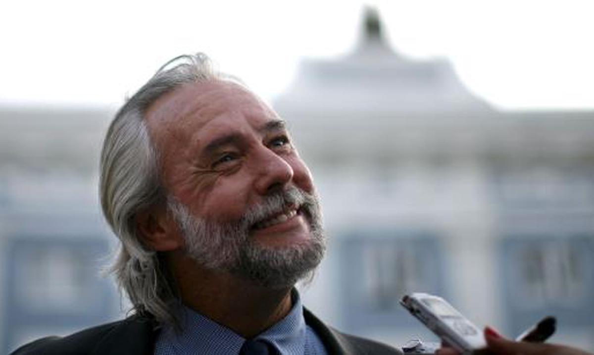 Un día de duelo por la muerte de Johnny Rullán - Primera Hora