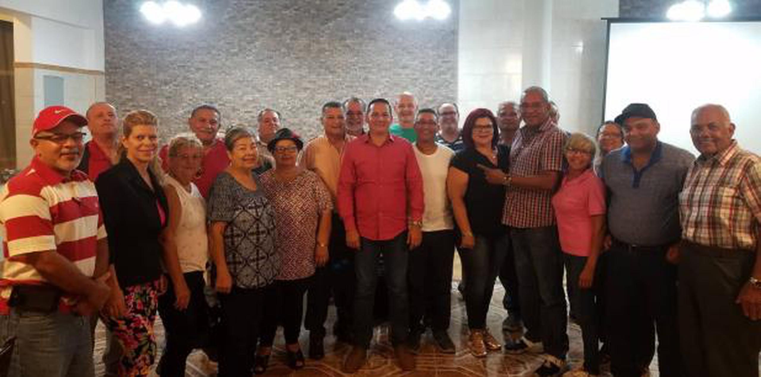 Líderes comunitarios se unen para levantar y resplandecer a Toa Alta ...