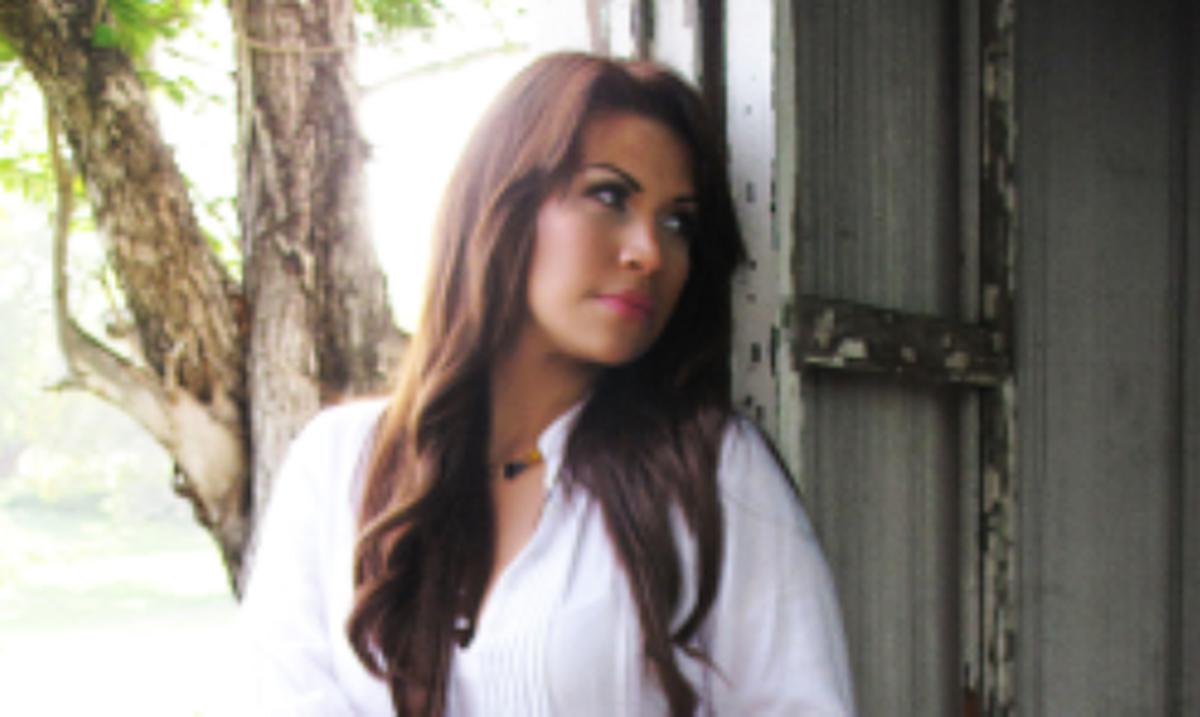 Kary Hernández lanza hoy el vídeo de su sencillo “Bésame” - Primera Hora