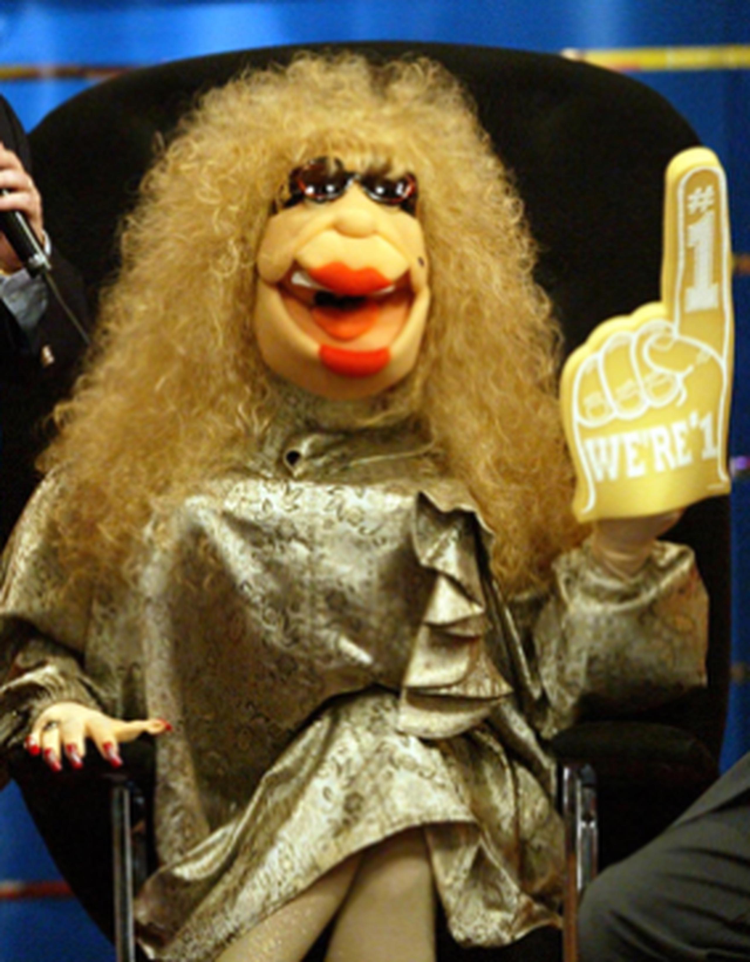 "La Comay" sale de Wapa, pero coquetea con Mega TV - Primera Hora