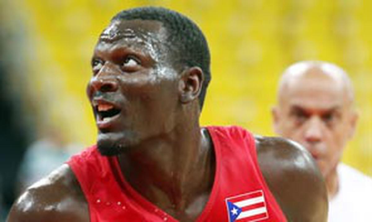 Operan a Ramón Clemente - Primera Hora