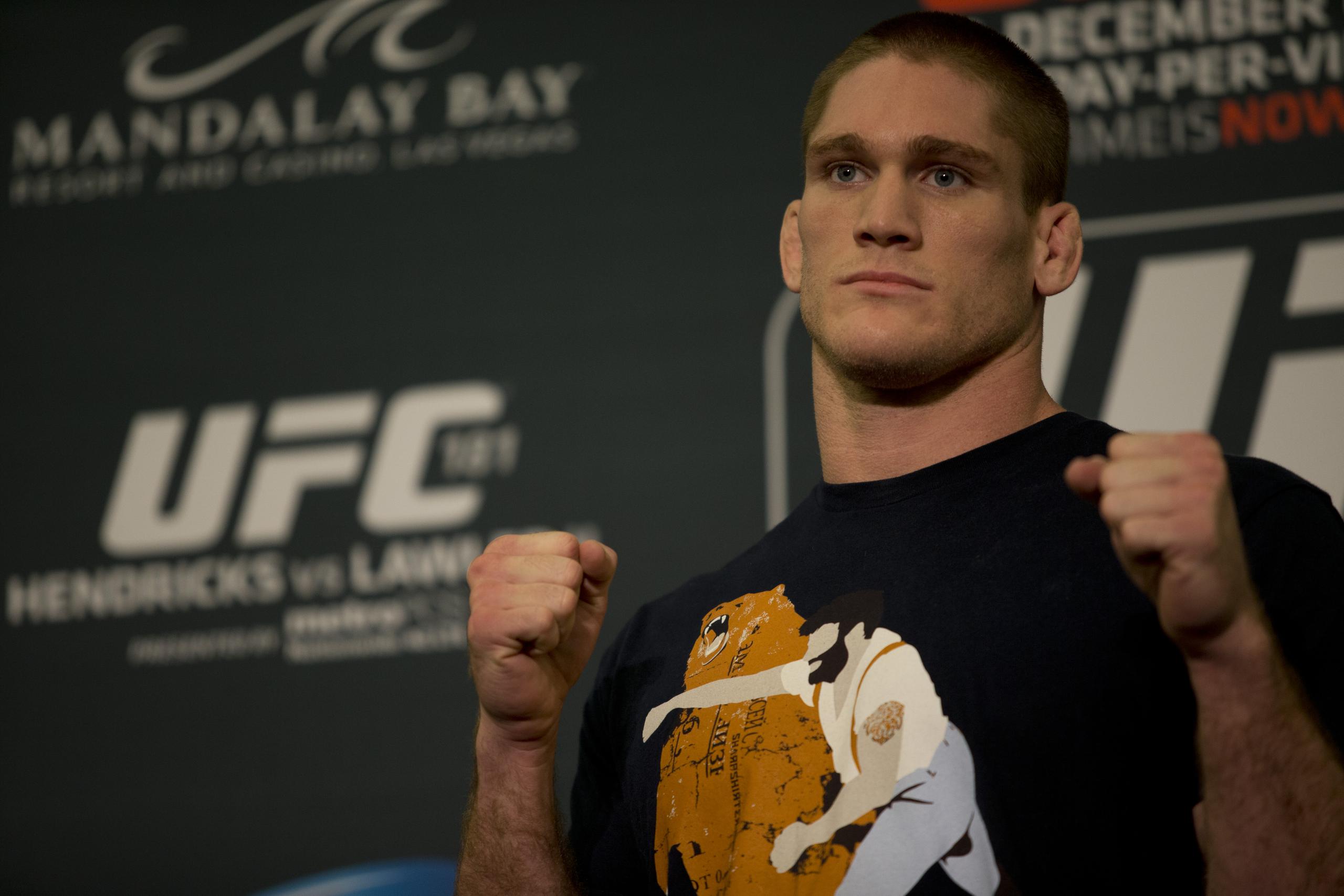 Duffee extiende racha de nocauts en UFC - Primera Hora