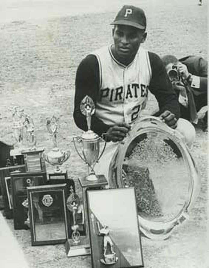 Recordando a Roberto Clemente- Ve vídeos - Primera Hora
