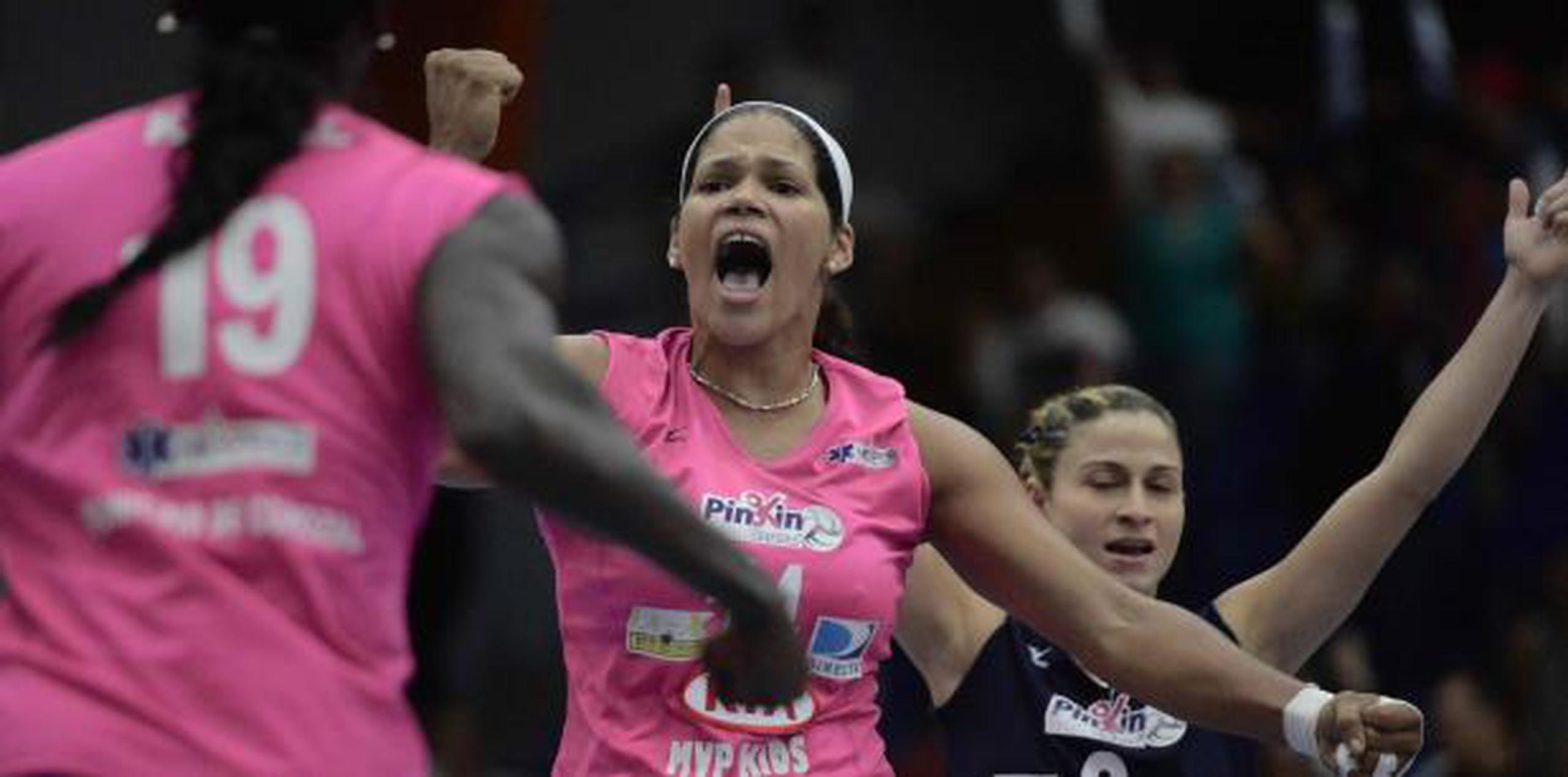 Feliz y desilusionada Lily Rojas tras lograr el regreso de las Pinkin ...