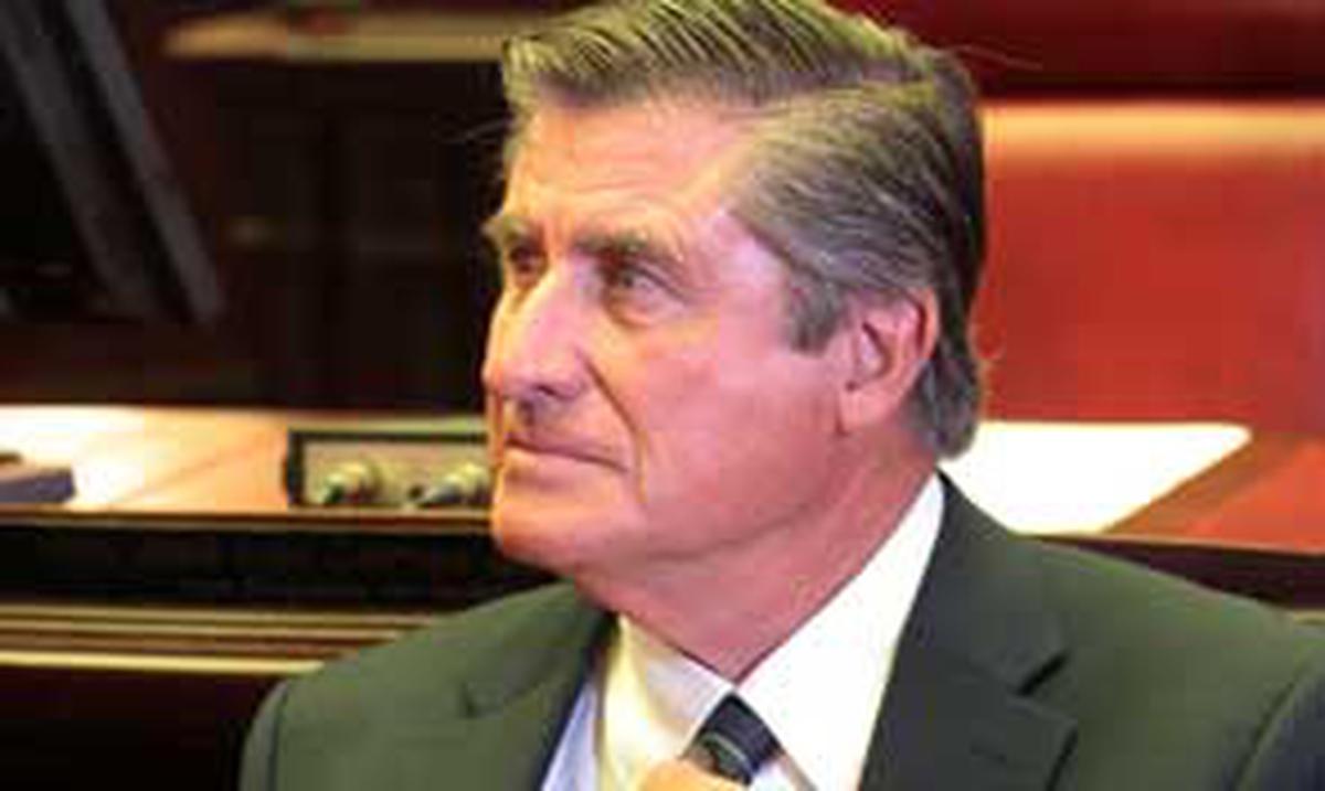 Charlie Pasarell recibe sortija del Salón de la Fama del Tenis ...