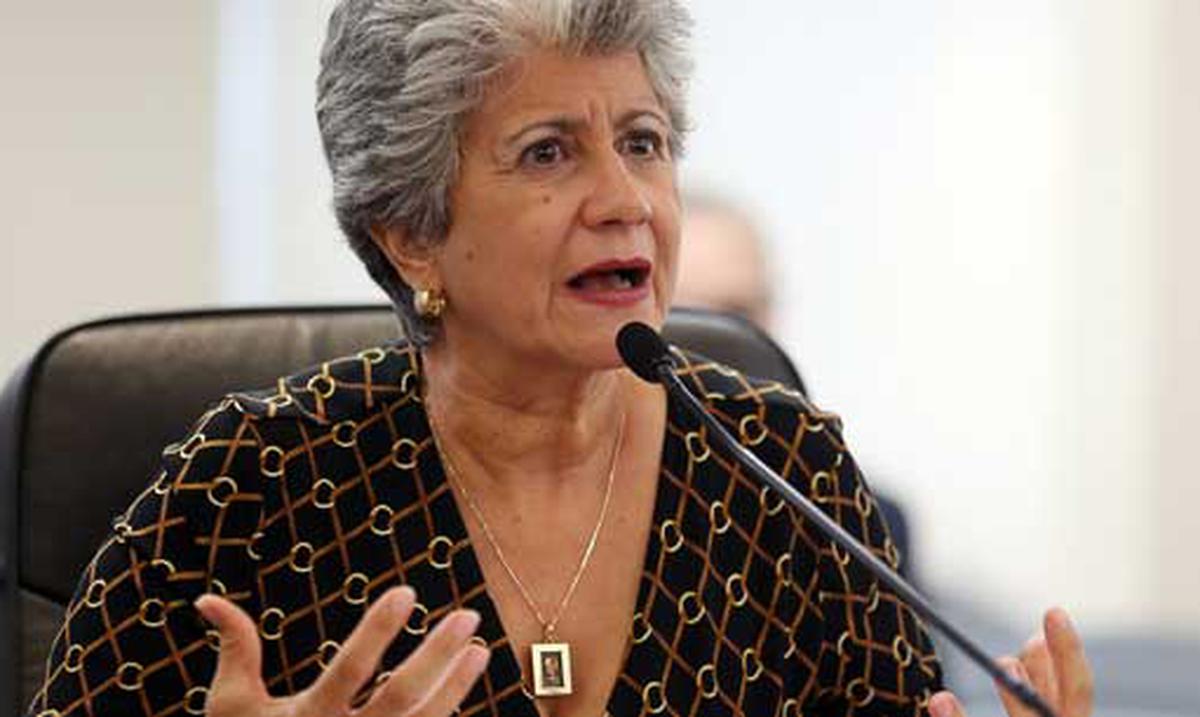 Senado confirma a Ileana Colón Carlo a la Junta de la AEE - Primera Hora