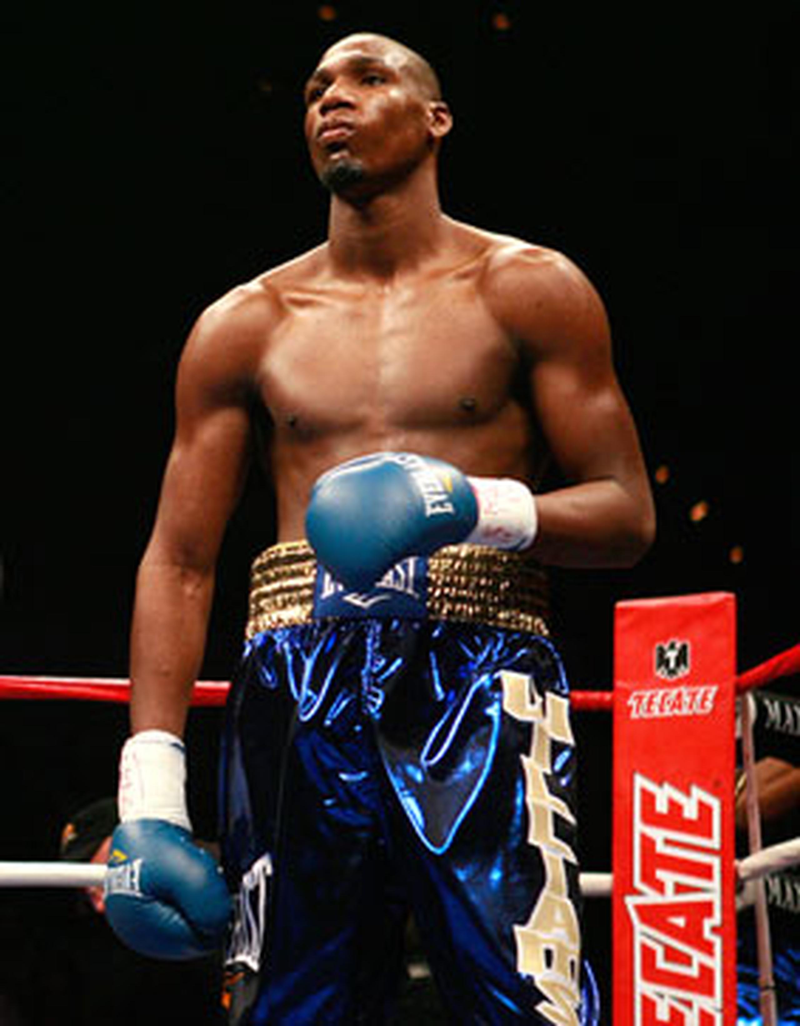 Boxeador Williams espera cirugía tras accidente - Primera Hora