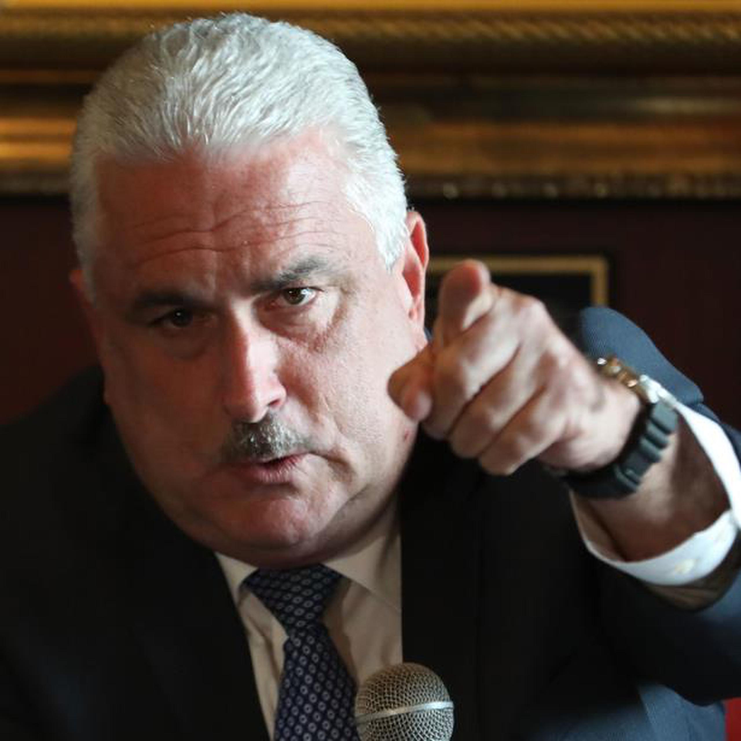 Thomas Rivera Schatz pide la salida de los miembros del chat - Primera Hora