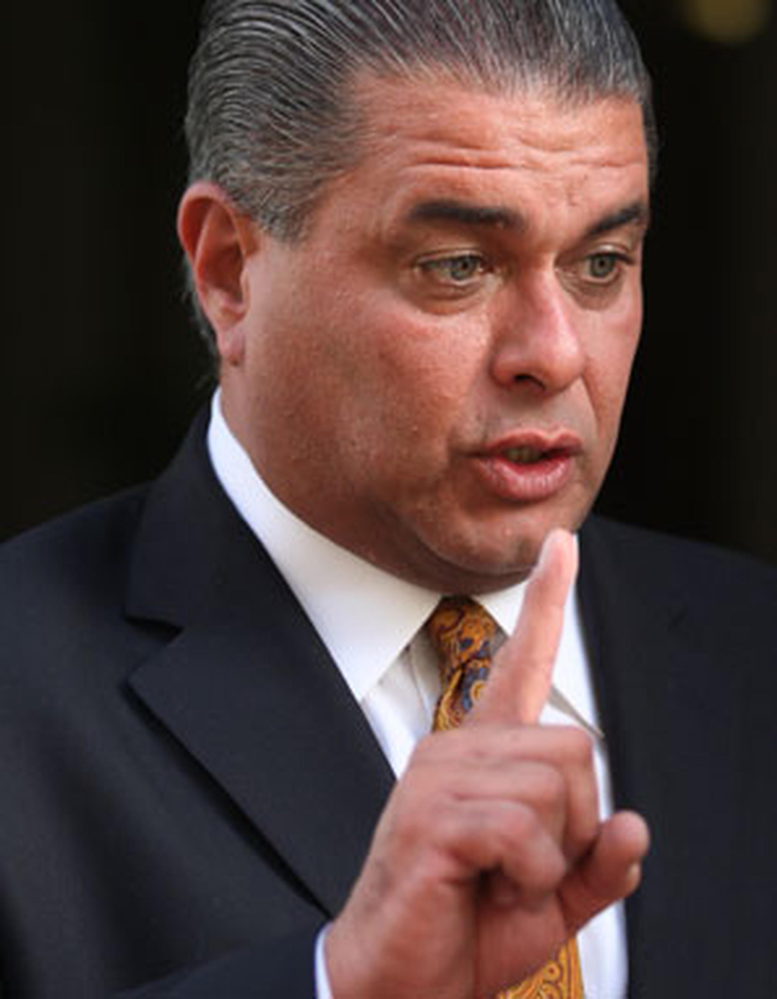 El ex alcalde Jorge Santini ahora será analista político en Univisión ...