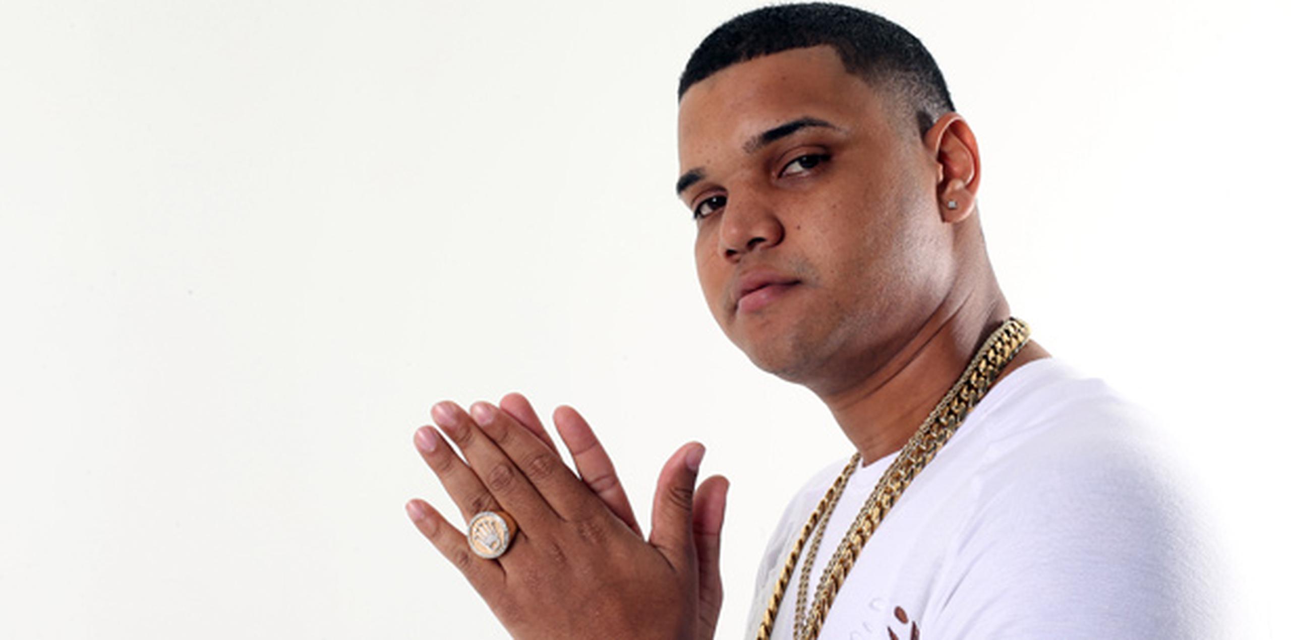 D.Ozi quiere brindar ánimo - Primera Hora