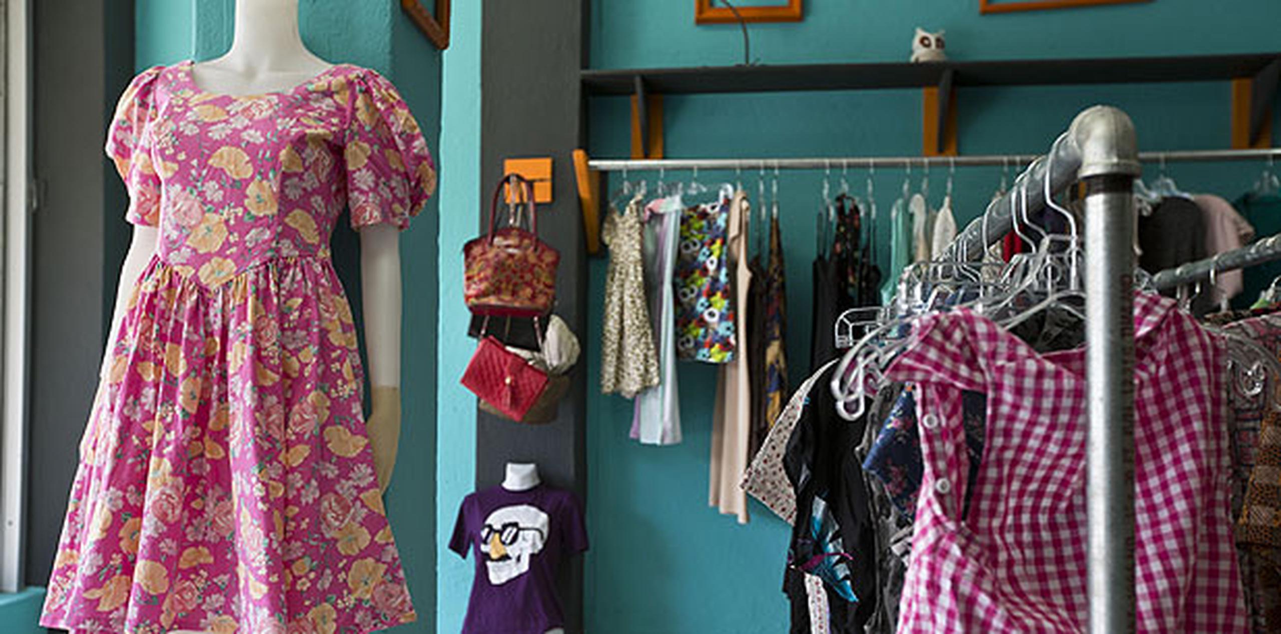 Beneficios de comprar ropa usada van más allá del ahorro - Primera Hora