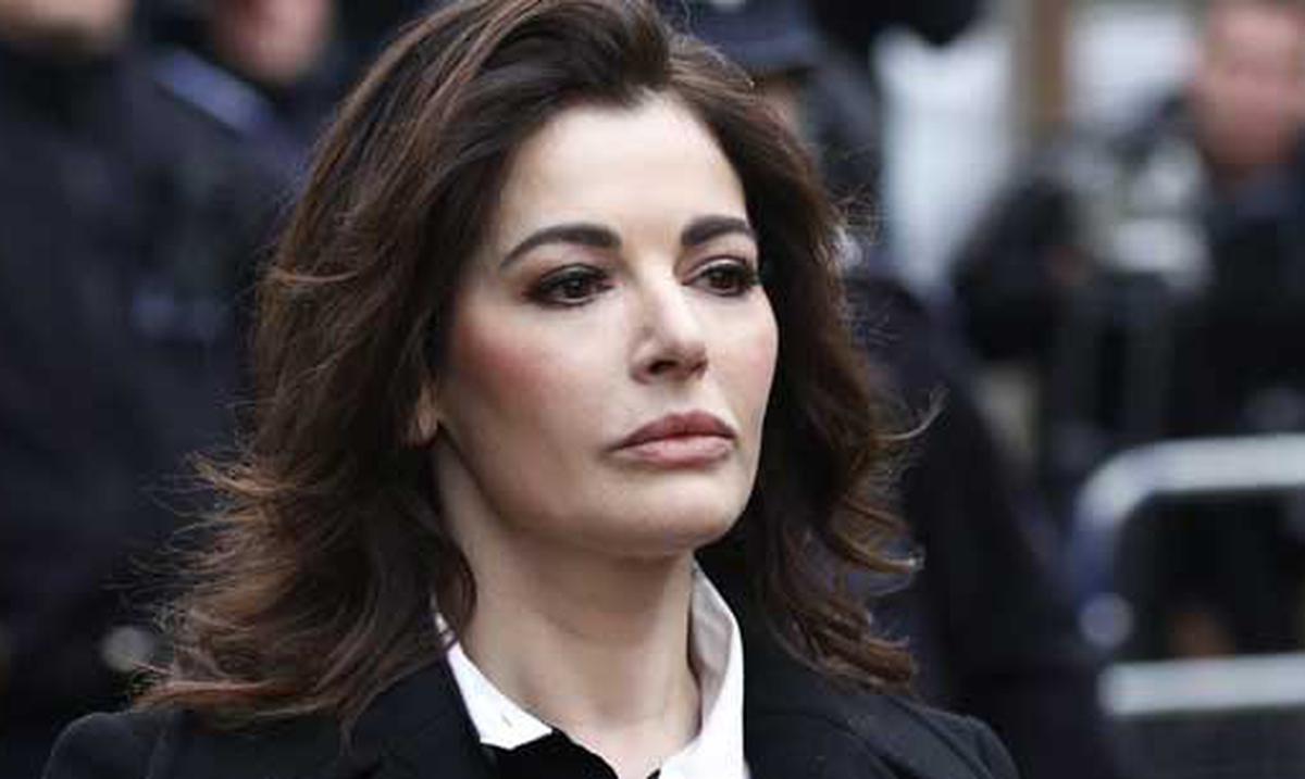 Prohíben a Nigella Lawson abordar avión a Estados Unidos - Primera Hora