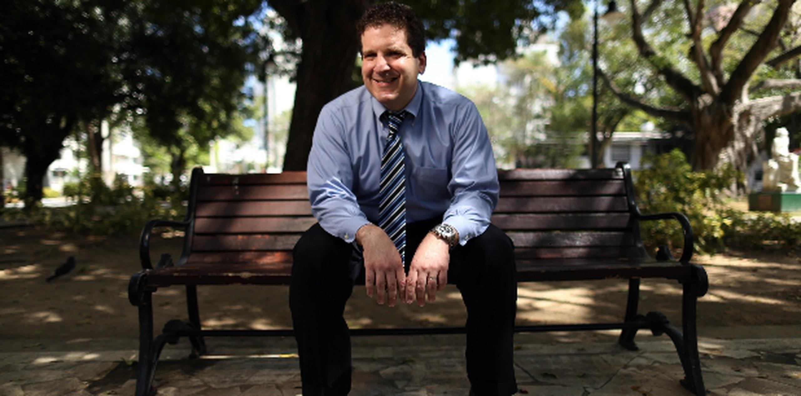 Carlos Cases no fue ni boy scout, pero veía “Kojak”-VÍDEO - Primera Hora