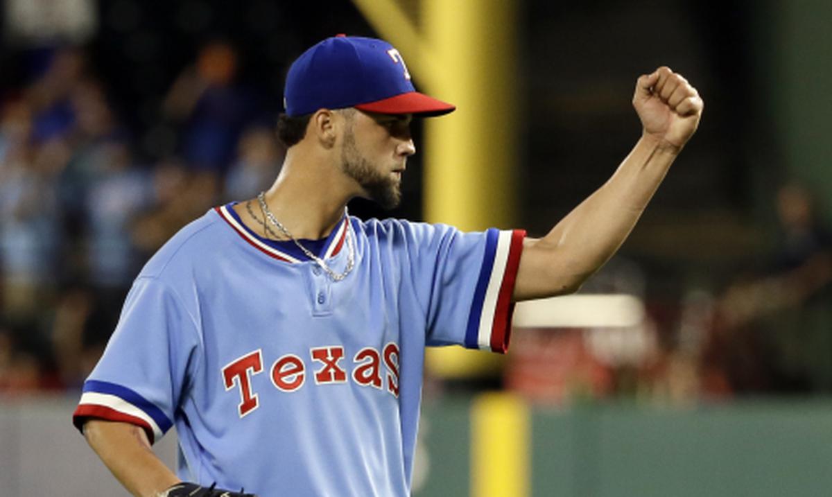 Alex Claudio ganó en relevo por los Vigilantes - Primera Hora