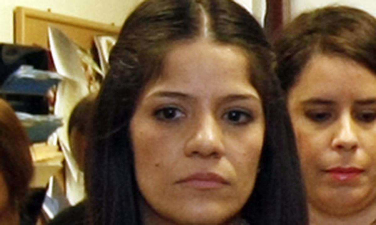 Esposa de Luis Farinacci irrumpe en llanto en silla de los testigos ...