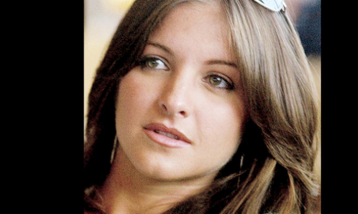 Reaparece Millie Corretjer para cantarle a Puerto Rico - Primera Hora