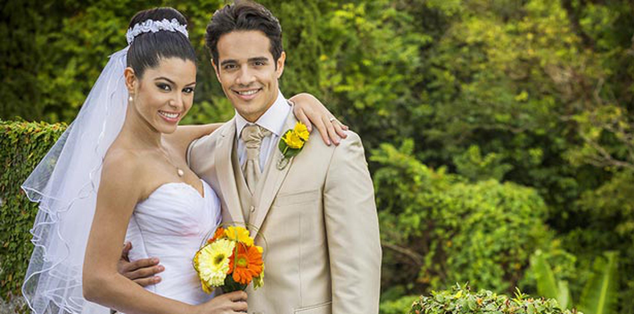 Yara Lasanta y Ektor Rivera se casan montaña adentro - Primera Hora