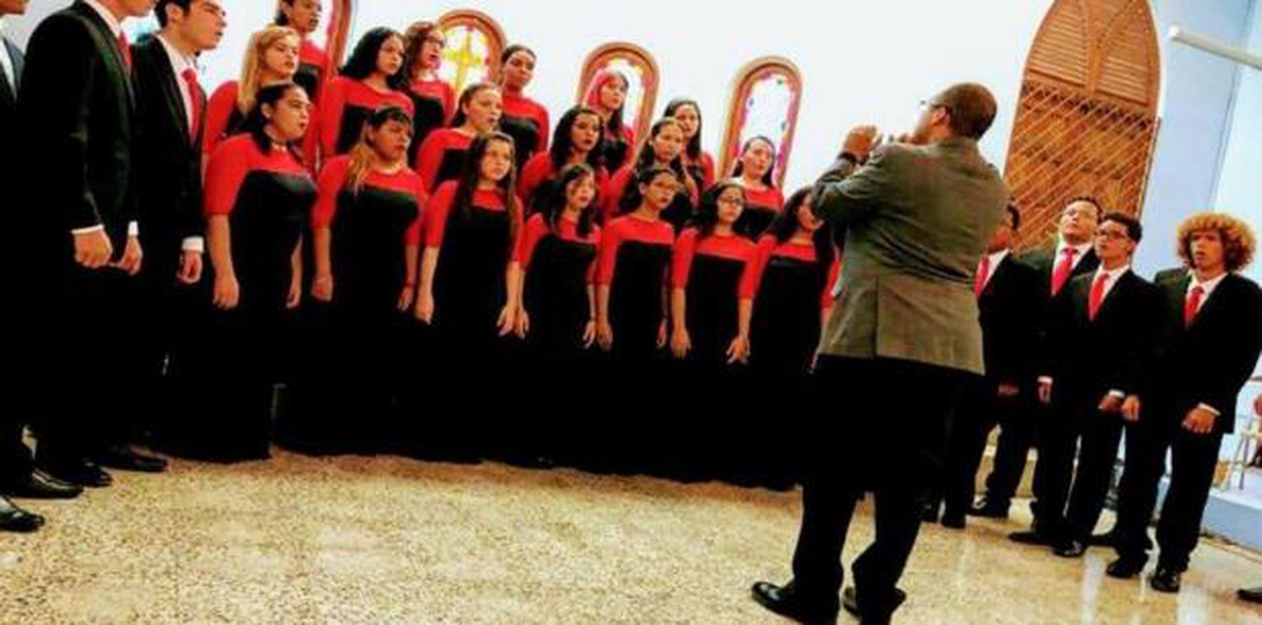 Coro de la Ponce High peligra por falta de maestro - Primera Hora