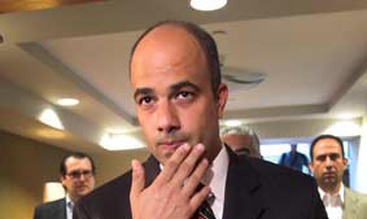 Héctor Ferrer renunciará a cargos en el PPD - Primera Hora