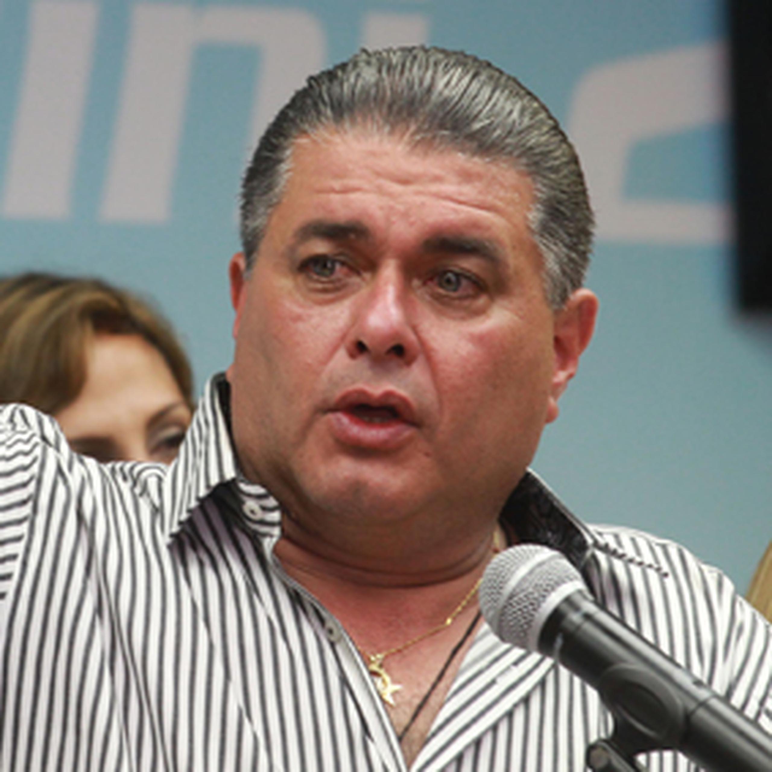 Jorge Santini ofrece conferencia de prensa - Primera Hora