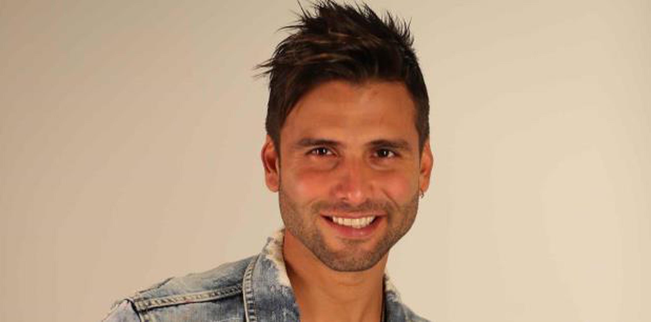 Christian Daniel da muchos besos para nueva campaña - Primera Hora