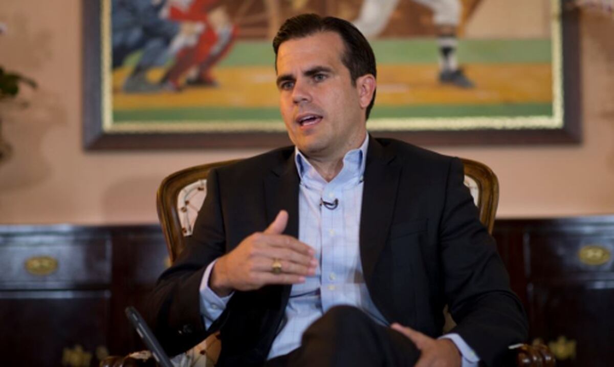 Ricardo Rosselló se quedará trabajando hoy - Primera Hora