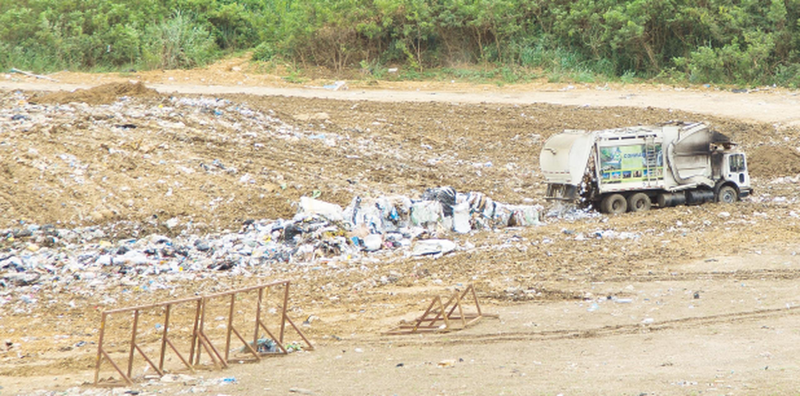Contra los vertederos en Toa Baja - Primera Hora
