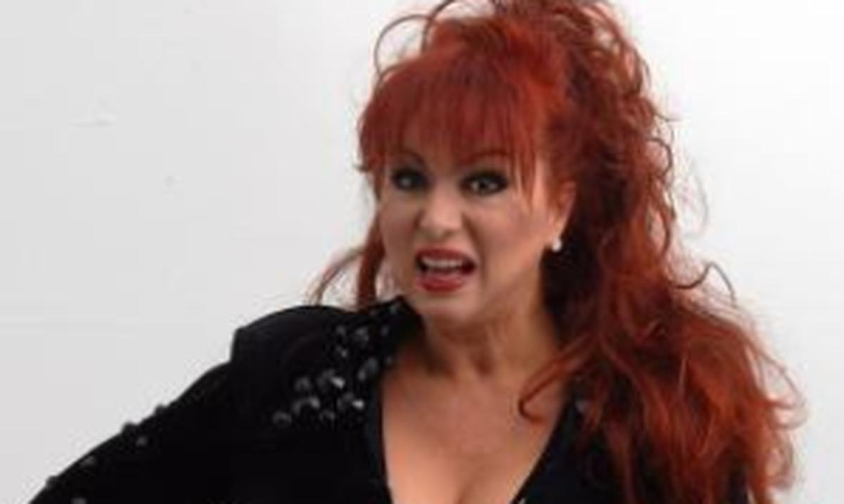 Iris Chacón quiere llevar la fiesta en paz - Primera Hora