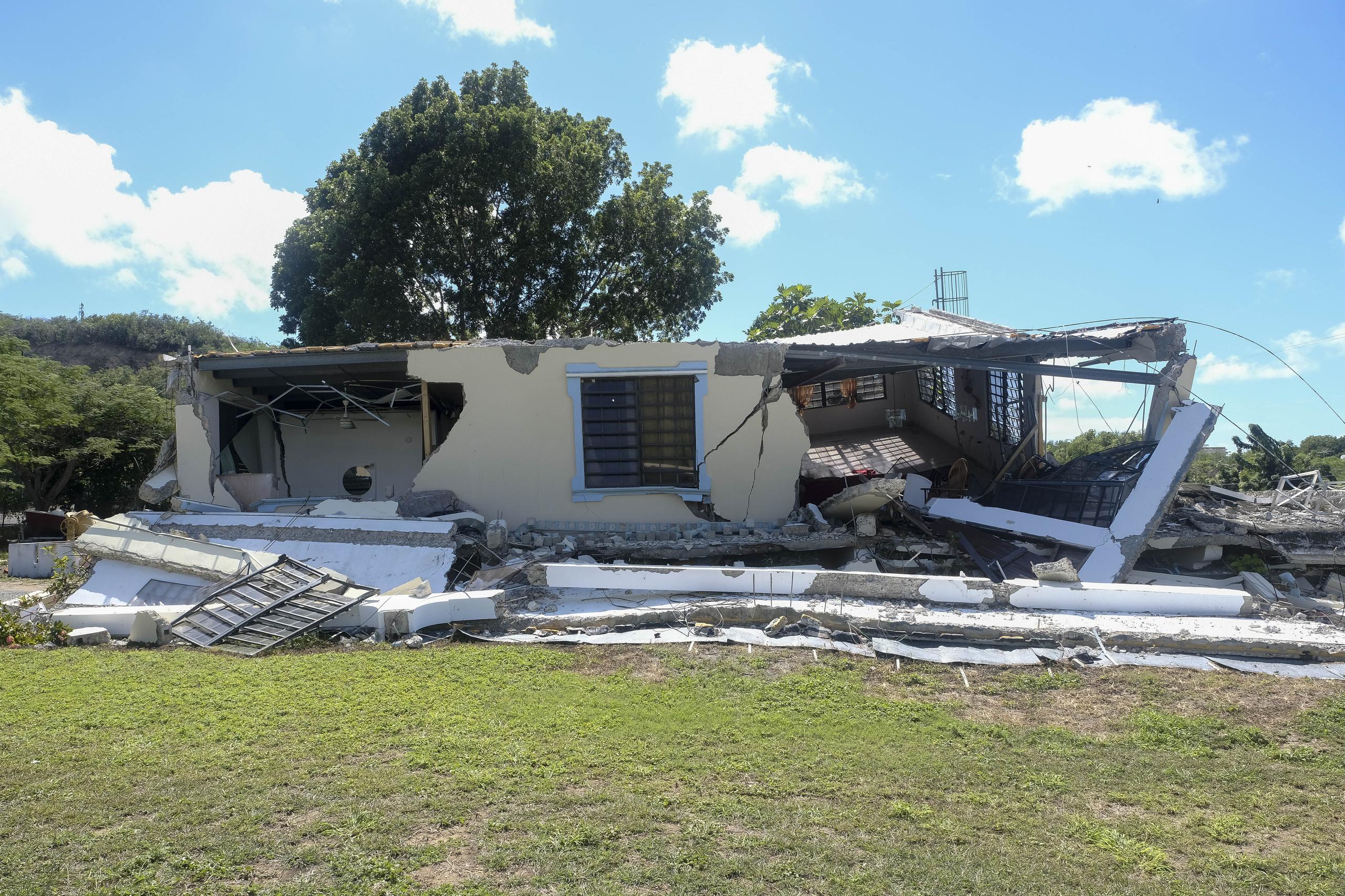 Exfuncionario de Vivienda presenta seis propuestas para atender crisis ...