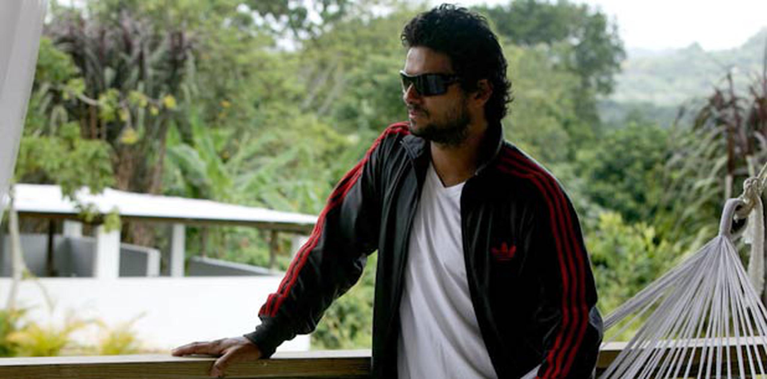 Draco Rosa abre las puertas de su hacienda - Primera Hora