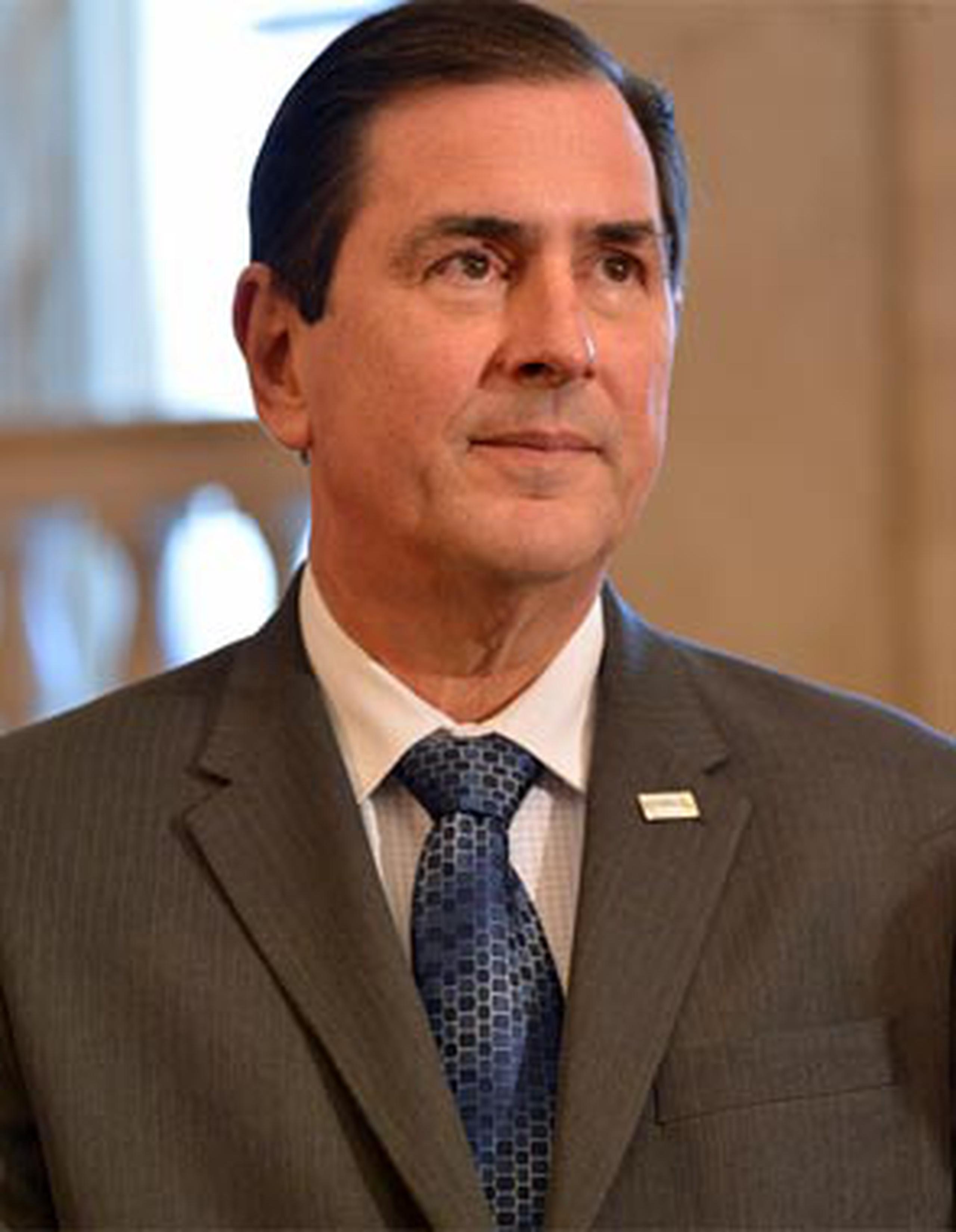 Complacido senador Ramón Luis Nieves con renuncia de Héctor Mayol ...