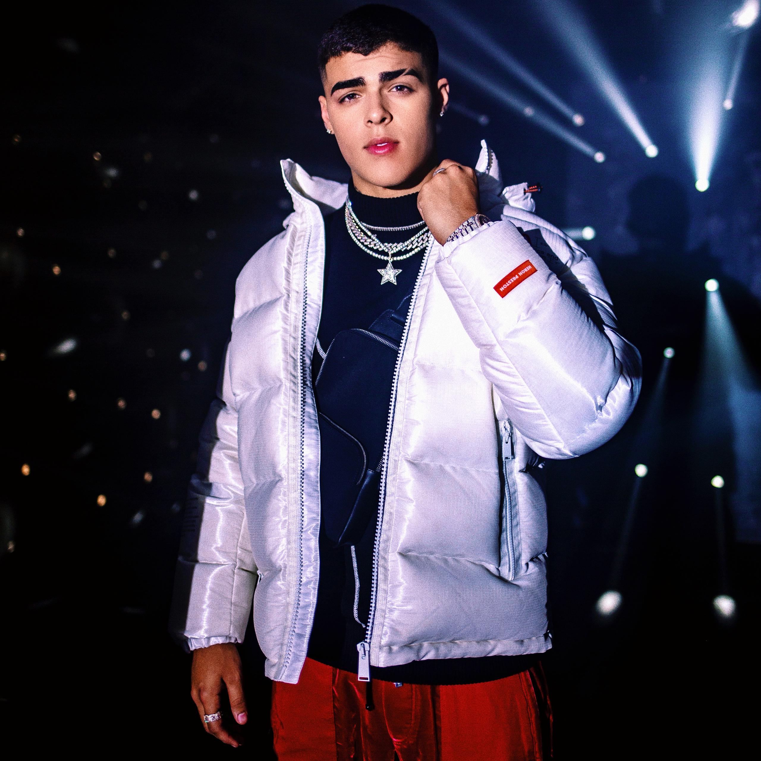 Lunay se une a Arthur Hanlon y Orishas en versión de “Como suena el ...