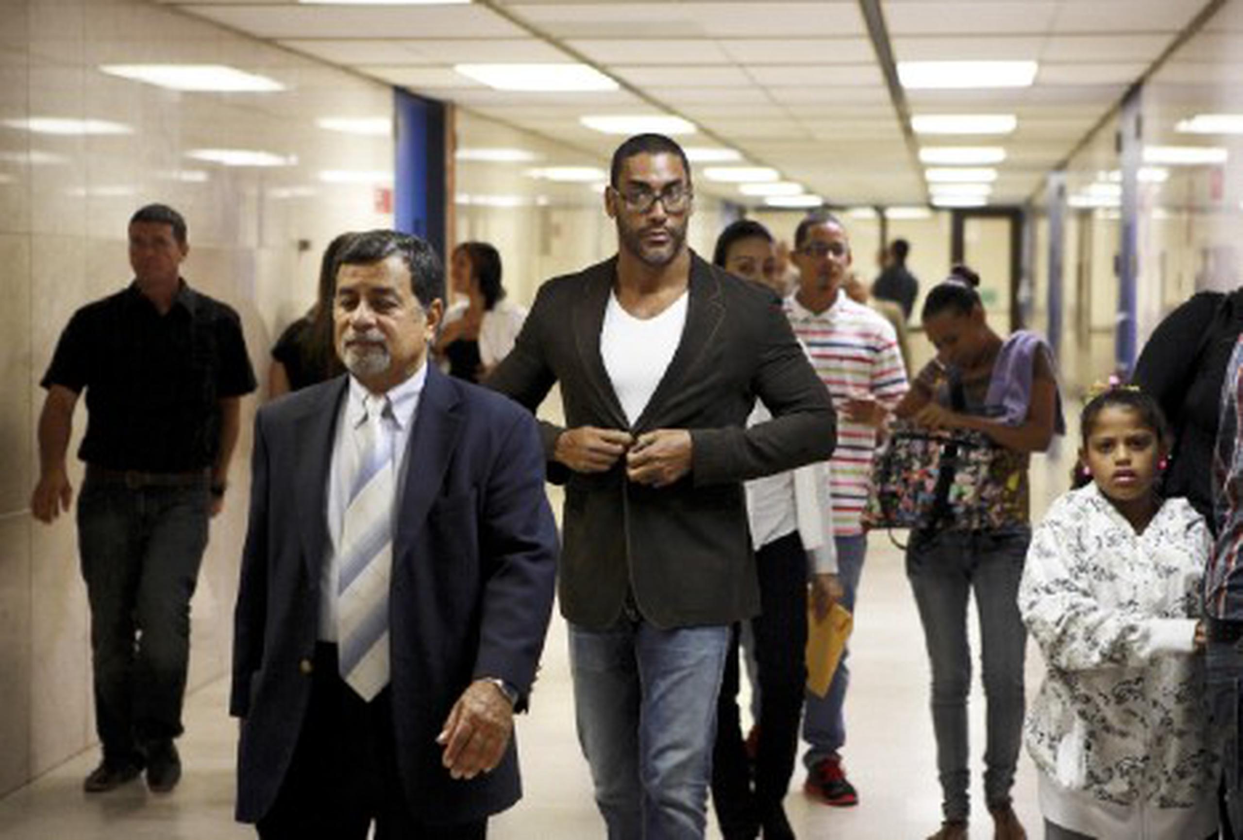 Peter Hance da positivo a prueba de paternidad - Primera Hora