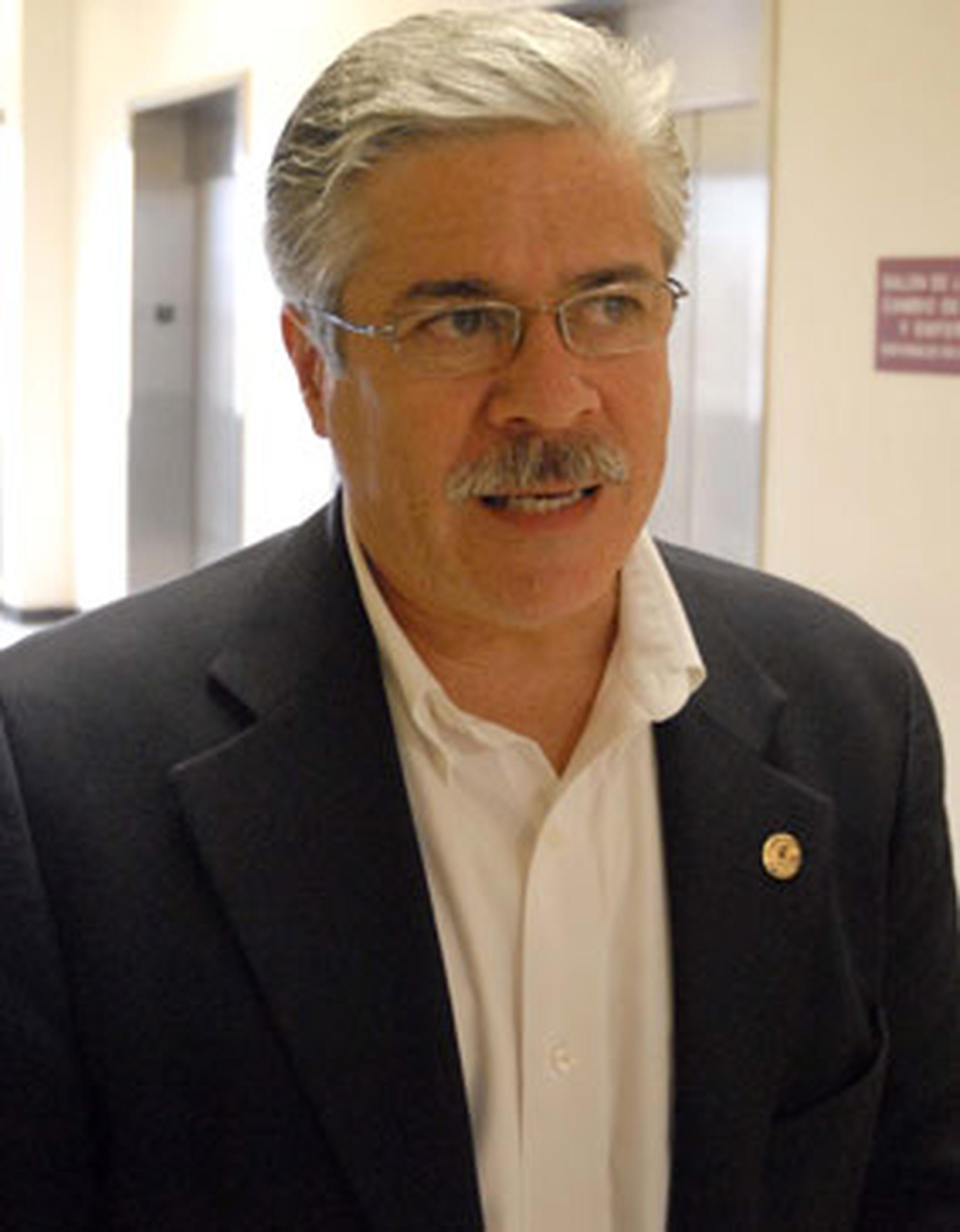 Renuncia a vista preliminar ladrón que robó a congresista Fred Crespo ...