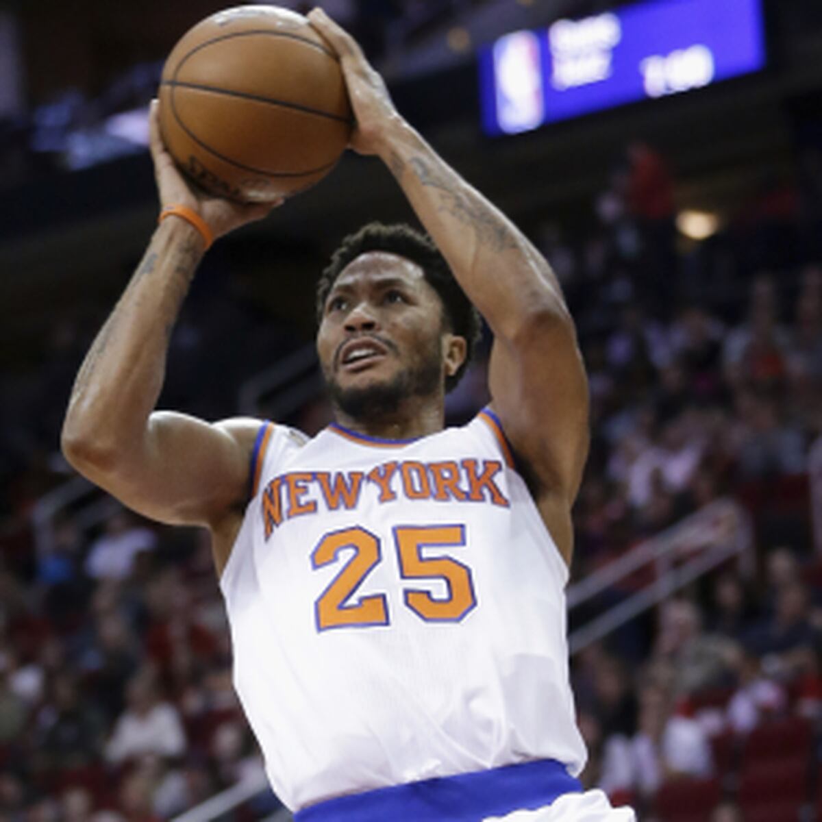 Se desaparece Derrick Rose - Primera Hora