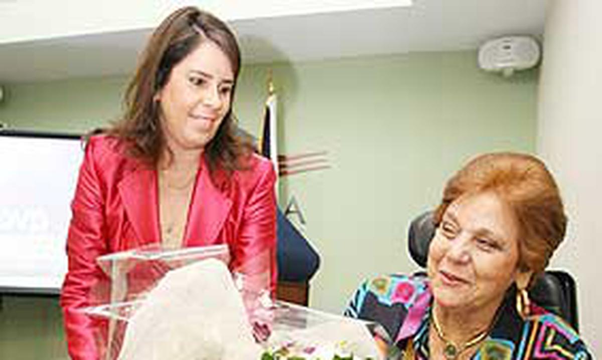 Representante propone crear beca Sandra Zaiter para jóvenes con ...