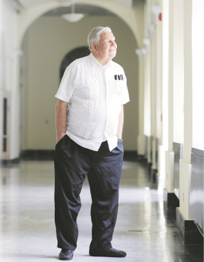 Profesor Fernando Picó hace llamado a continuar el diálogo - Primera Hora