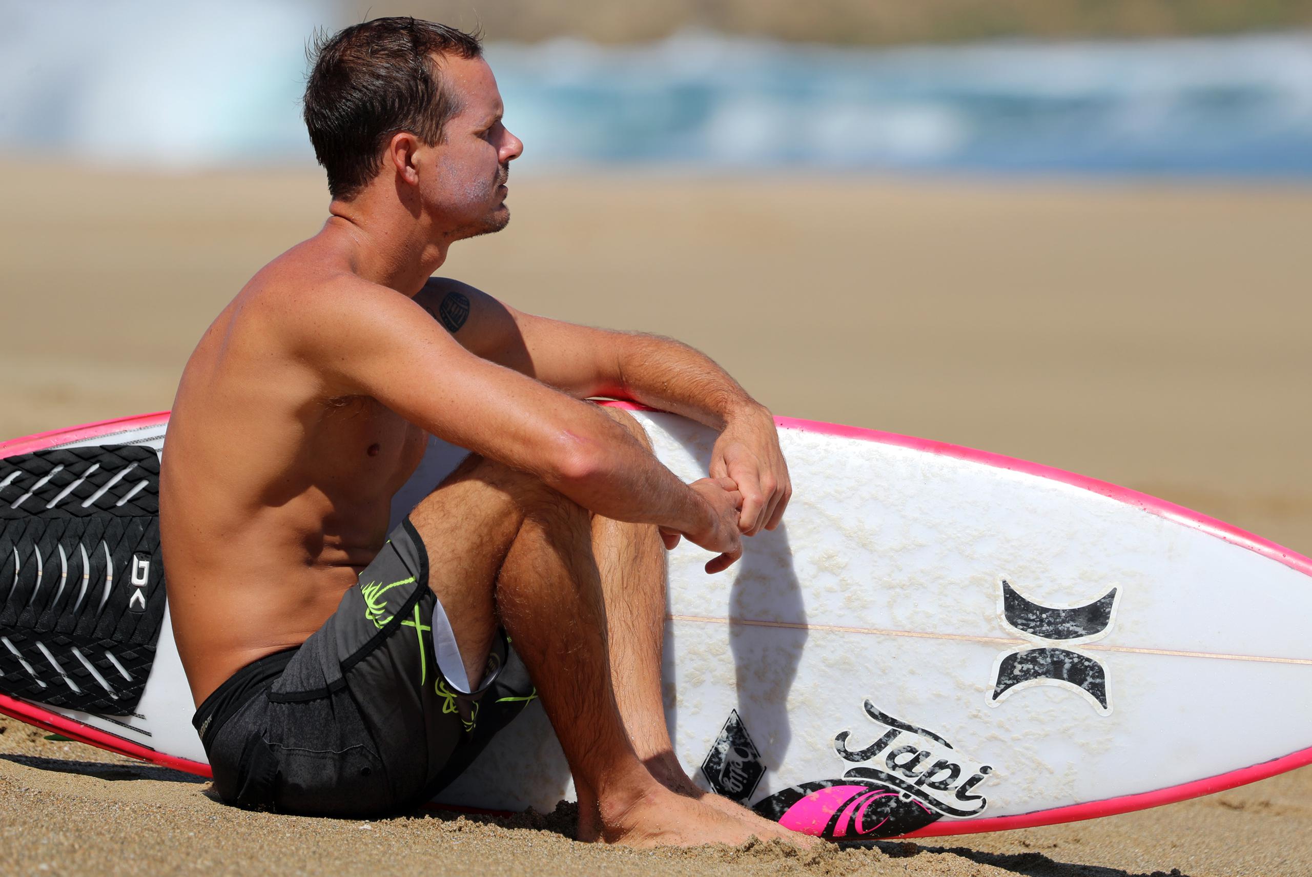 Brian Toth: Viviendo de la cresta de la ola - Primera Hora