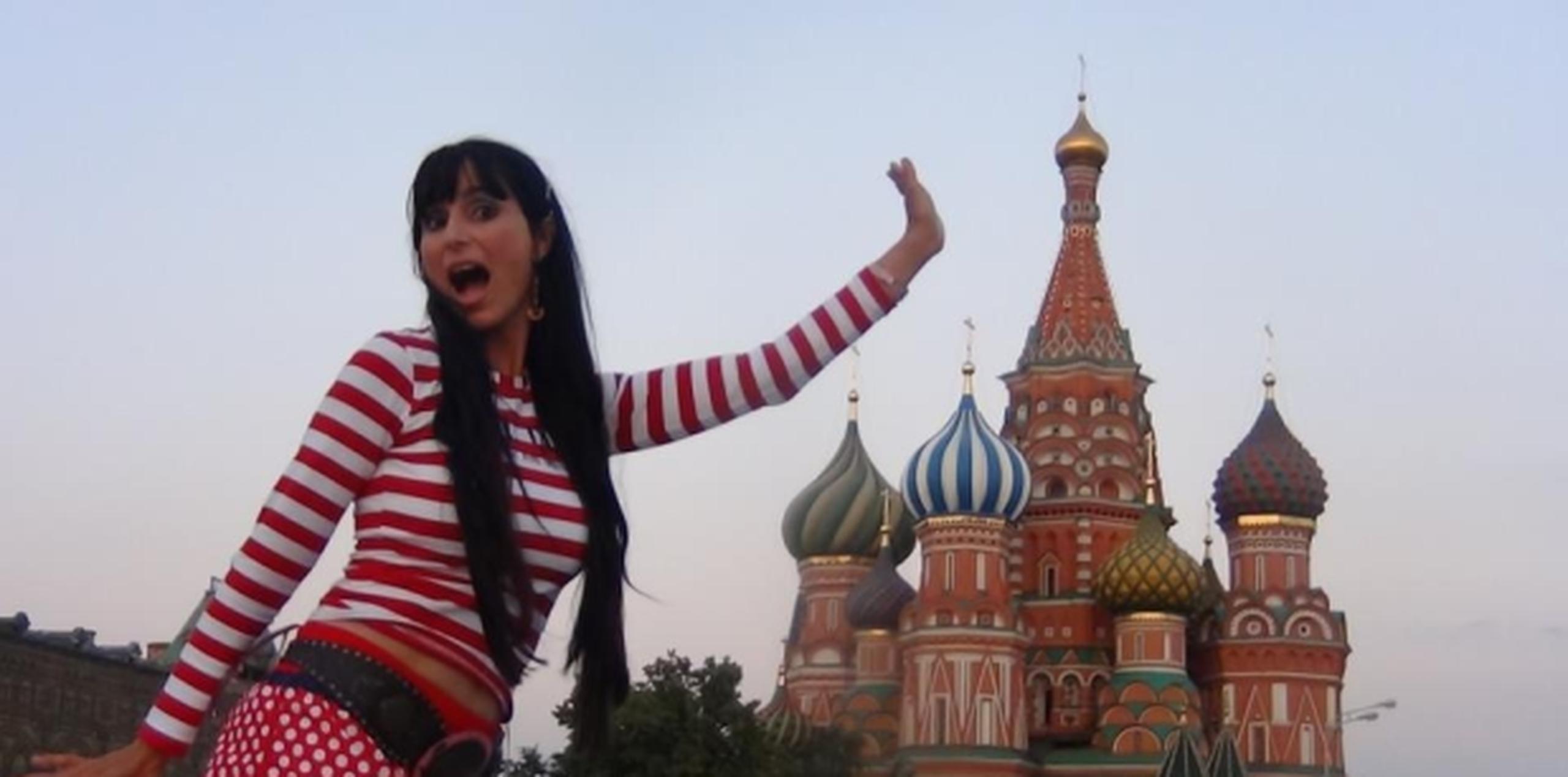 Lady Mágica orienta a Monic Pérez sobre Moscú - Primera Hora