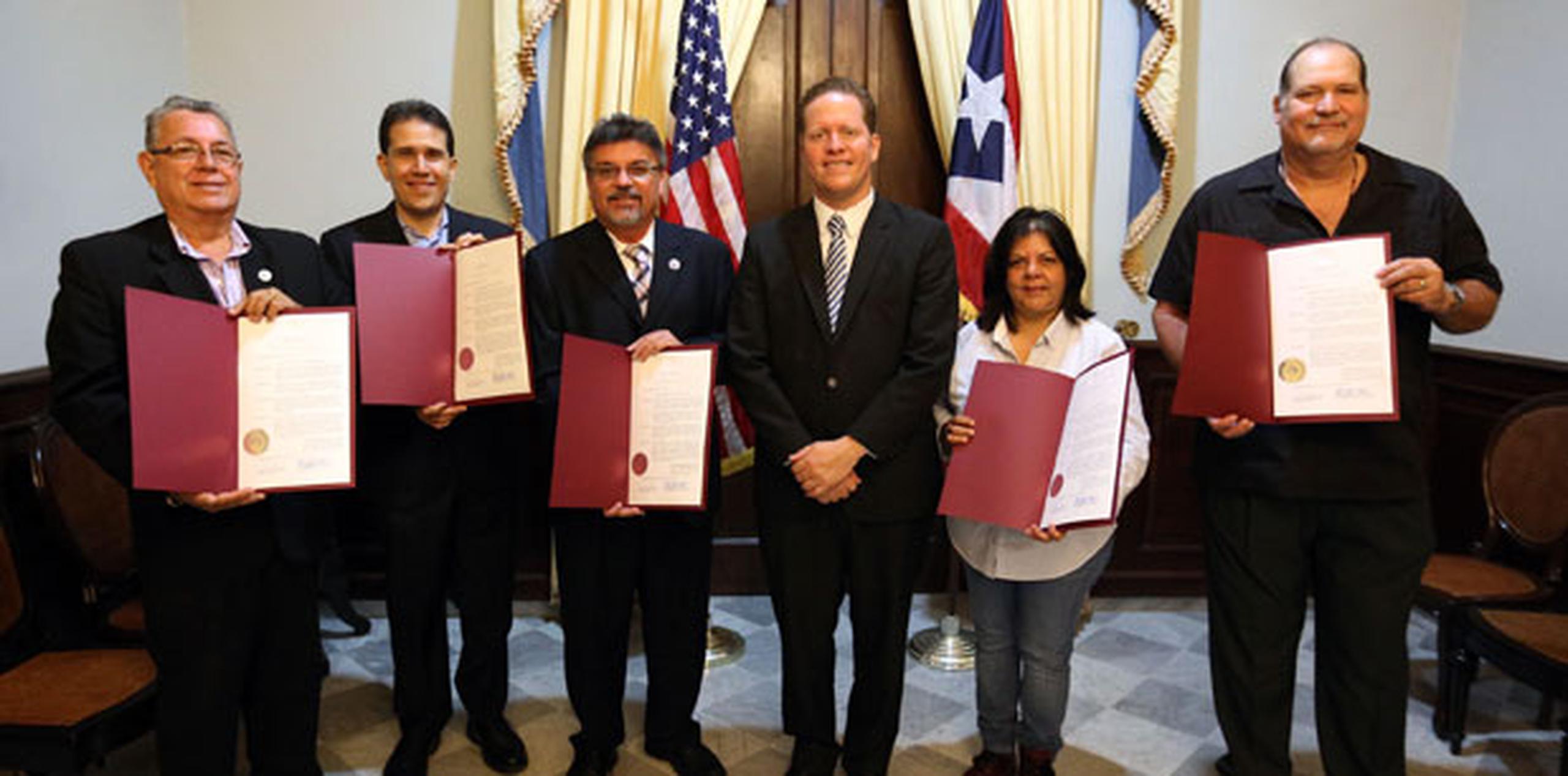 La prensa celebra su semana - Primera Hora