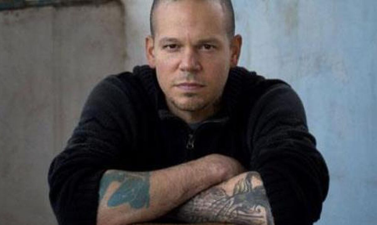 René Pérez comparte el escenario con su exesposa y su hijo - Primera Hora